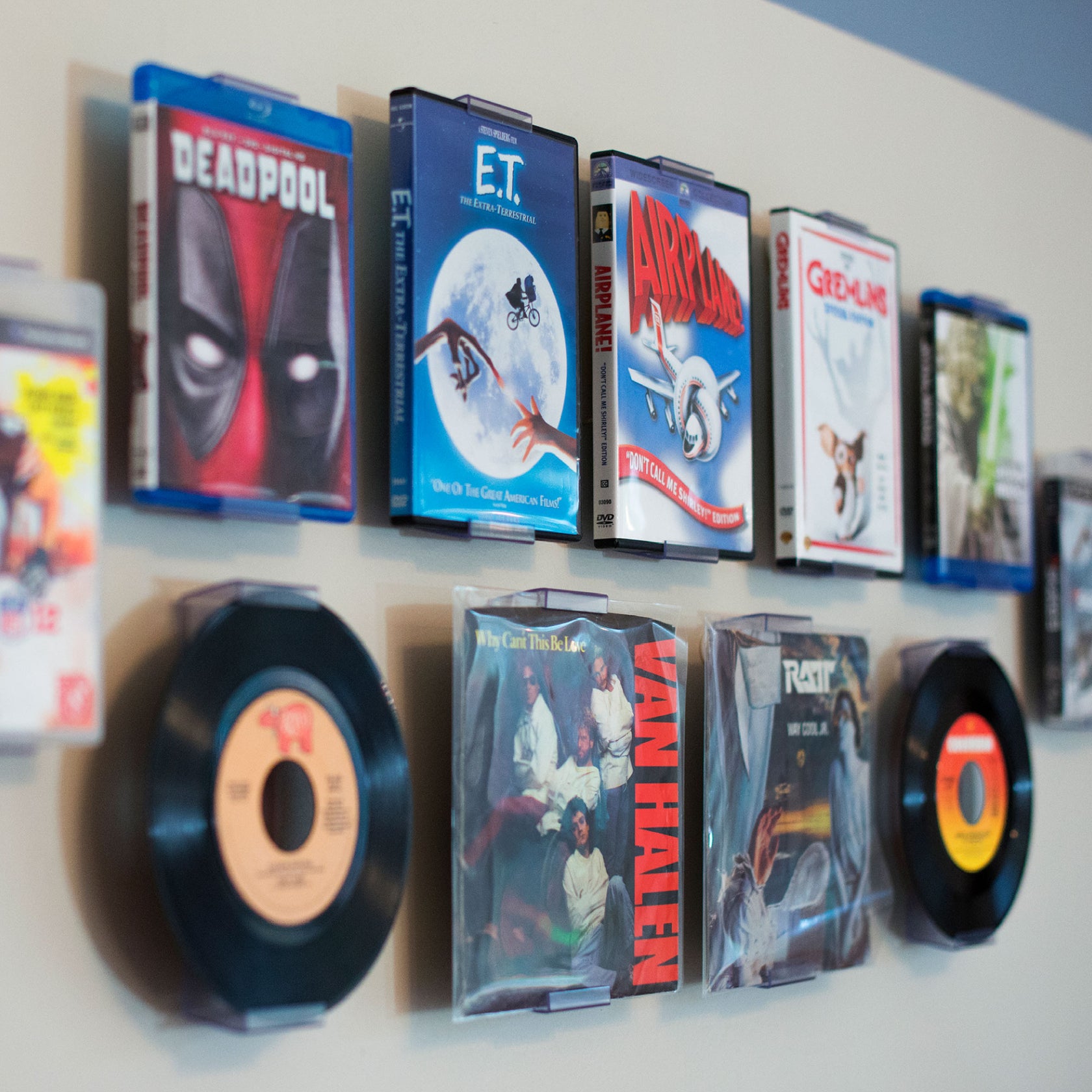 DVDMount Video Game, 45 Record and Blu-Ray Frame Display – CollectorMount